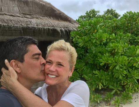Xuxa Diz Que Junno Mandou Nudes Antes De Primeiro Encontro Ele é