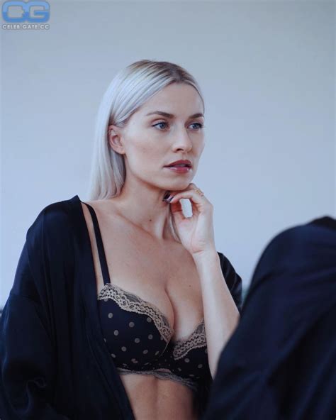 Lena Gercke Nude Pictures Onlyfans Leaks Playboy Photos Sex Scene Uncensored