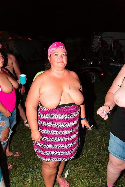 Older And Hot Flashing Porn Pictures Xxx Photos Sex Images Pictoa