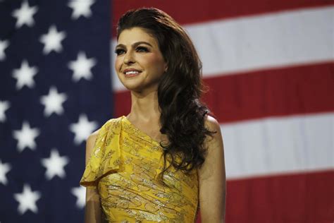Does Casey Desantis Have Cancer Florida First Lady Is The Force Behind Ron Desantiss