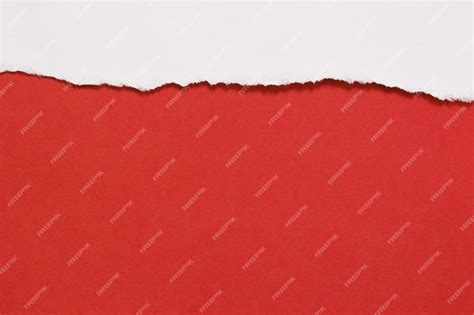 텍스트 복사 공간이 있는 찢어진 종이 질감 배경 조각 프리미엄 사진
