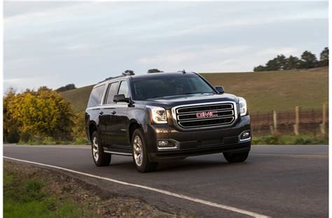 Gmc Yukon Vs Chevrolet Tahoe Large Suv Showdown U S News And World