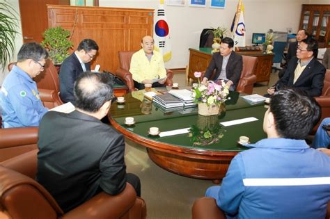 정현복 광양시장 광양상공회의소장과 손잡고 지역경제 활성화 다짐