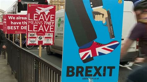 Близо 100 хиляди българи искат да останат във Великобритания и след Брекзит