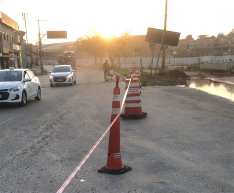 Interdição Para Obras Provoca Longo Congestionamento Na Avenida