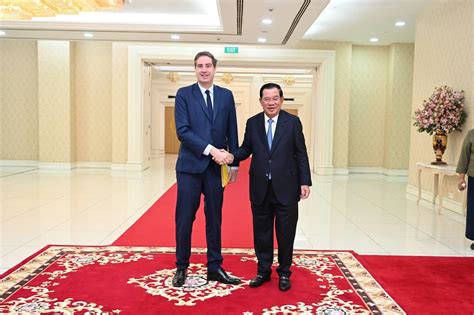 សម្តេចតេជោ ហ៊ុន សែន ជួបពិភាក្សាការងារជាមួយរដ្ឋមន្ត្រីប្រតិភូ