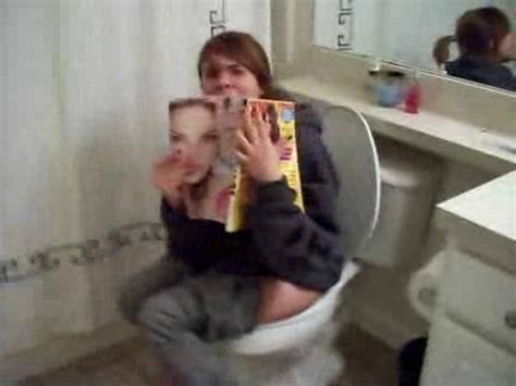 Old YT Opens For Reading Friend ThisVid Com