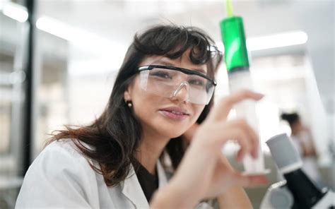 streamlining sample tracking and management with lims software spc