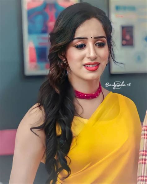 Preesha Sargun Kaur Luthra Beauty Girl Bollywood Actress Hot Photos