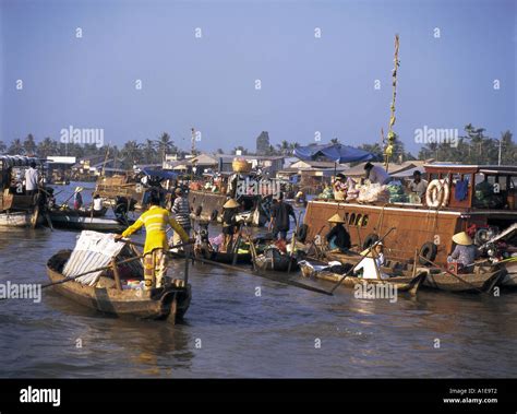 Can Tho Cai Rang Floating Market In Mekong Delta Vietnam Stock Photo