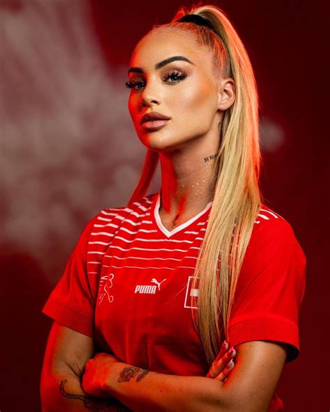 Whos Footballs Sexiest Female Player Alisha Lehmann The Swiss