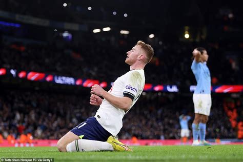 Manchester City 4 2 Tottenham Riyad Mahrez Leads Superb City Fightback