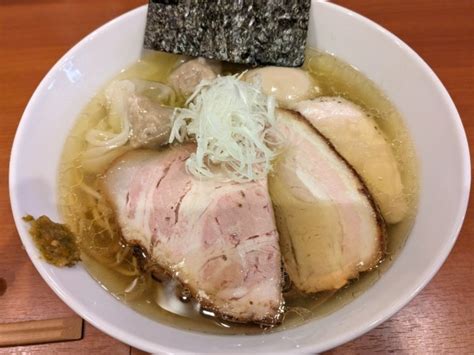 『特製塩ラーメン』自家製手もみ麺 鈴ノ木のレビュー ラーメンデータベース