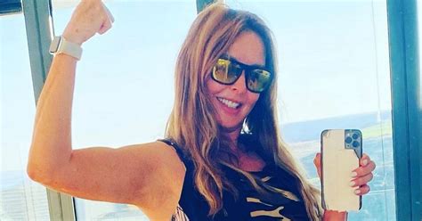 Carol Vorderman 60 Parades Ageless Curves And Peachy Bum In Plunging