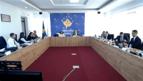 Emrat E 24 Prokurorëve Të Rinj Dërgohen Për Dekretim Tek Presidentja Klan Kosova