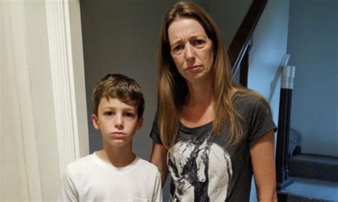 Meu Filho Chegou Da Escola Com Um Estranho Alegando Que Ela Era Sua