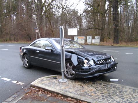 Mercedes Unfall