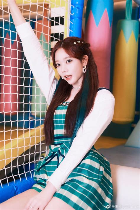 Winnie Zhang Zhang Zining On Weibo Rocket Girls 101 Former Member