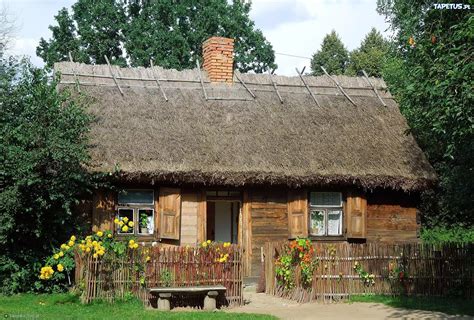 Skansen Sierpc Stary Drewniany Dom Ławka