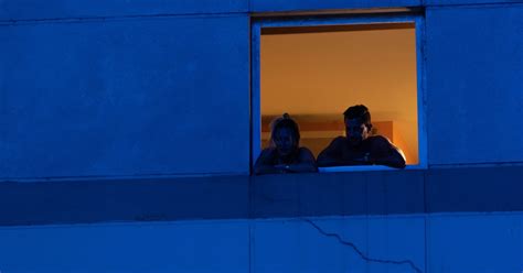 El Mes En Que Nos Cambió La Vida Economistas Filósofas Y Psicólogos