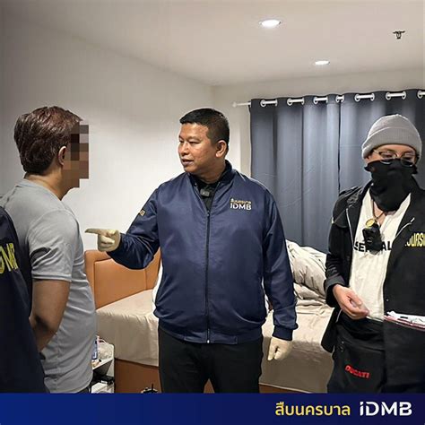 ไวรัลตำรวจหล่อ พ ต ต ธัญพีรสิษฐ์ จุลพิภพ ทำโซเชียลตาตื่นหล่อทะลุแมสก์