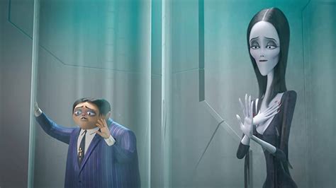 Morticia And Gomez Addams Wallpaper
