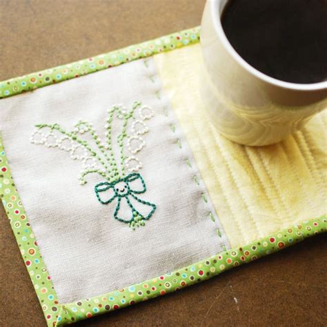 Simple Embroidered Mug Rug With Real Quilt Binding Mug Rug Mug Rug