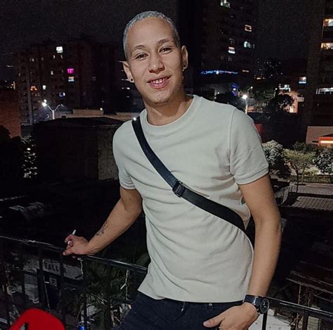 Modelo Webcam Stephenthomas Chat And Show De Sexo En Vivo Stripchat