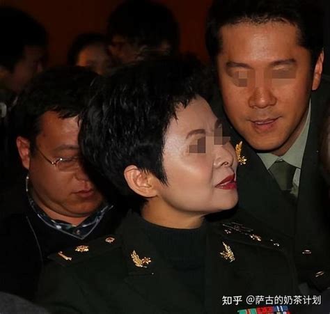 一百万一夜？赖昌星揭露两人真实关系，歌唱家董文华为何会退圈？ 知乎