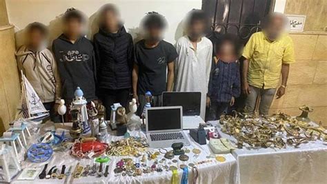 القبض على المتهمين بسرقة فيلا بالقاهرة وإعادة المسروقات