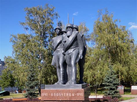 Памятники героям великой отечественной войны в москве фото