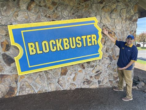 Trip Report My Visit To The Last Blockbuster Video In Bend Oregon
