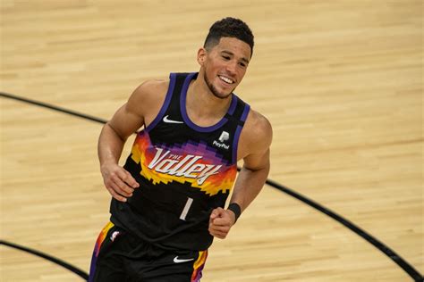 Devin Booker offre des places pour la finale de conférence au fan des ...