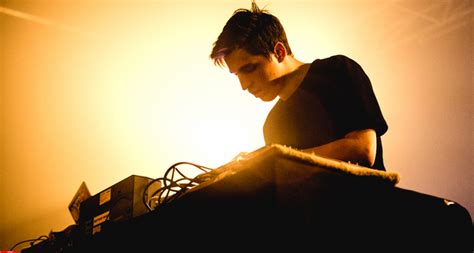 Porter Robinson BBC Radio 1 Essential Mix EDM Bangers