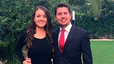 Una Bella Enfermera ávida De Sexo Cuatro Amantes Y Un Marido