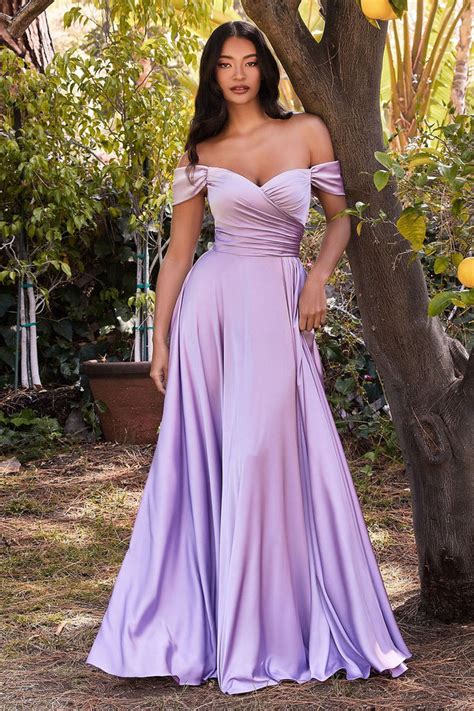 Robe Champagne 🍾 Élégance And Subtilité Pour Briller En Douceur Robe Addict