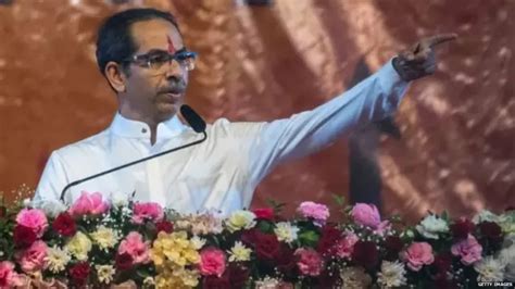 शिंदे गुट को शिवसेना का नाम और चिह्न उद्धव ठाकरे के लिए कितना बड़ा