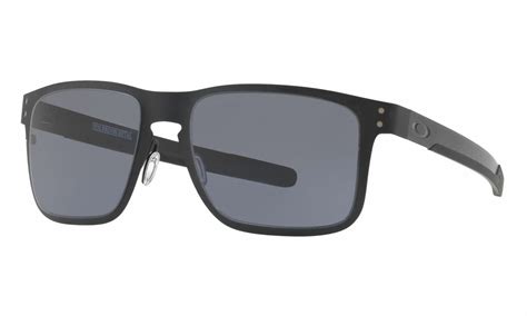 Oakley Metal Frame Sunglasses Heritage Malta