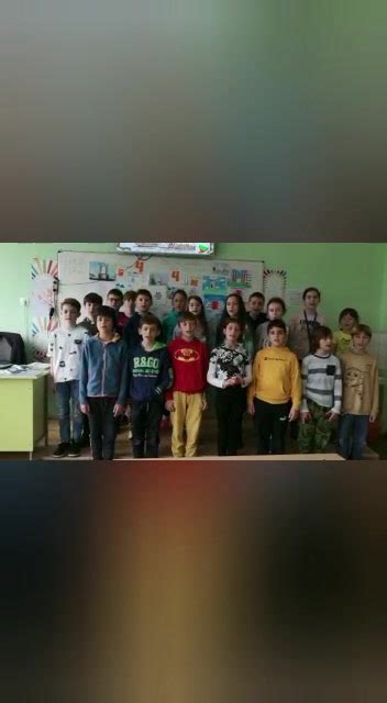 4 ж клас с поздрав за 3 март By 81 СУ Виктор Юго