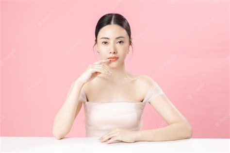 Premium Photo Asian Woman With A Beautiful Face And Perfect Clean