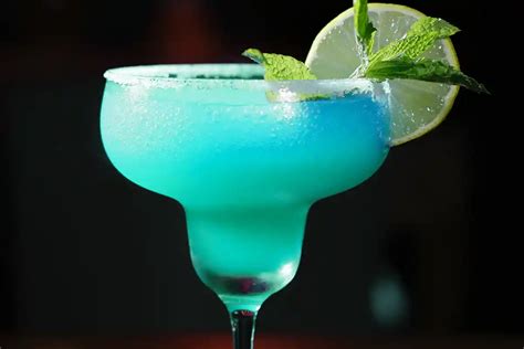 The Perfect Grasshopper Cocktail Recipe For Any Occasion Looking For