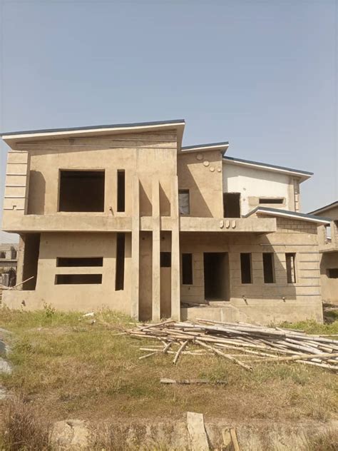 5 Bedroom Detached Carcass The MLS Properties