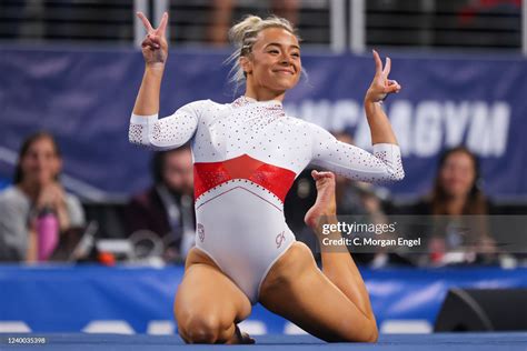 Sydney Soloskis Feet