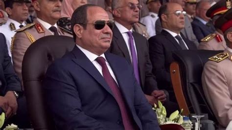 الرئيس المصري يشهد عرضا عسكريا تزامنا مع ذكرى حرب أكتوبر