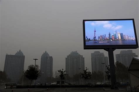 China Issues Second Red Alert Warns Residents Of Choking Smog Ahead
