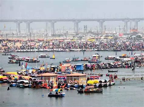 Prayagraj Ki Kahani प्रयागराज जाएं तो जरूर देखें ये फेमस जगहें संगम