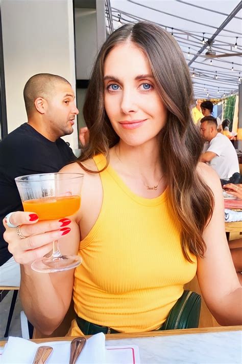 Alison Brie Rprettywomen