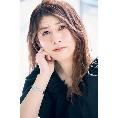 吉田沙保里さんのインスタグラム写真 吉田沙保里instagram「本日22日発売のvoce5月号 美容家の神崎恵さんが ヘアメイク💄と