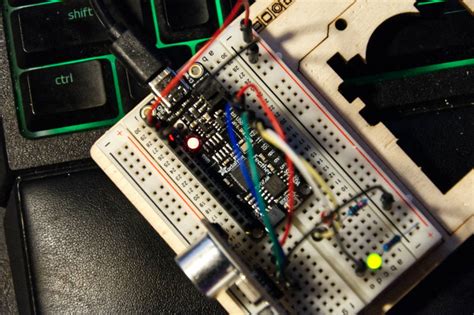 Adafruit Feather RP Magazin Mehatronika