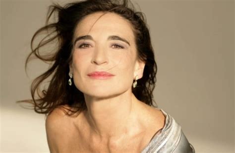 Lina Sastri Linaspettata Confessione Sulle Sue Origini Napoletane